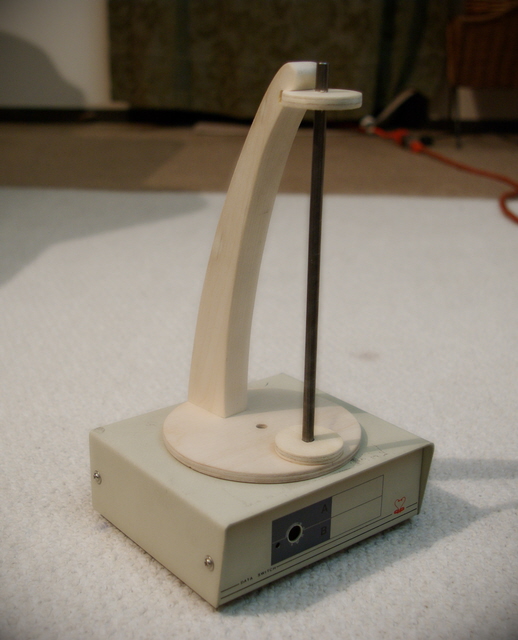 Schumann Frequency Oscillator with Scalar Coil