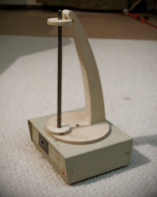 Schumann Frequency Oscillator with Scalar Coil